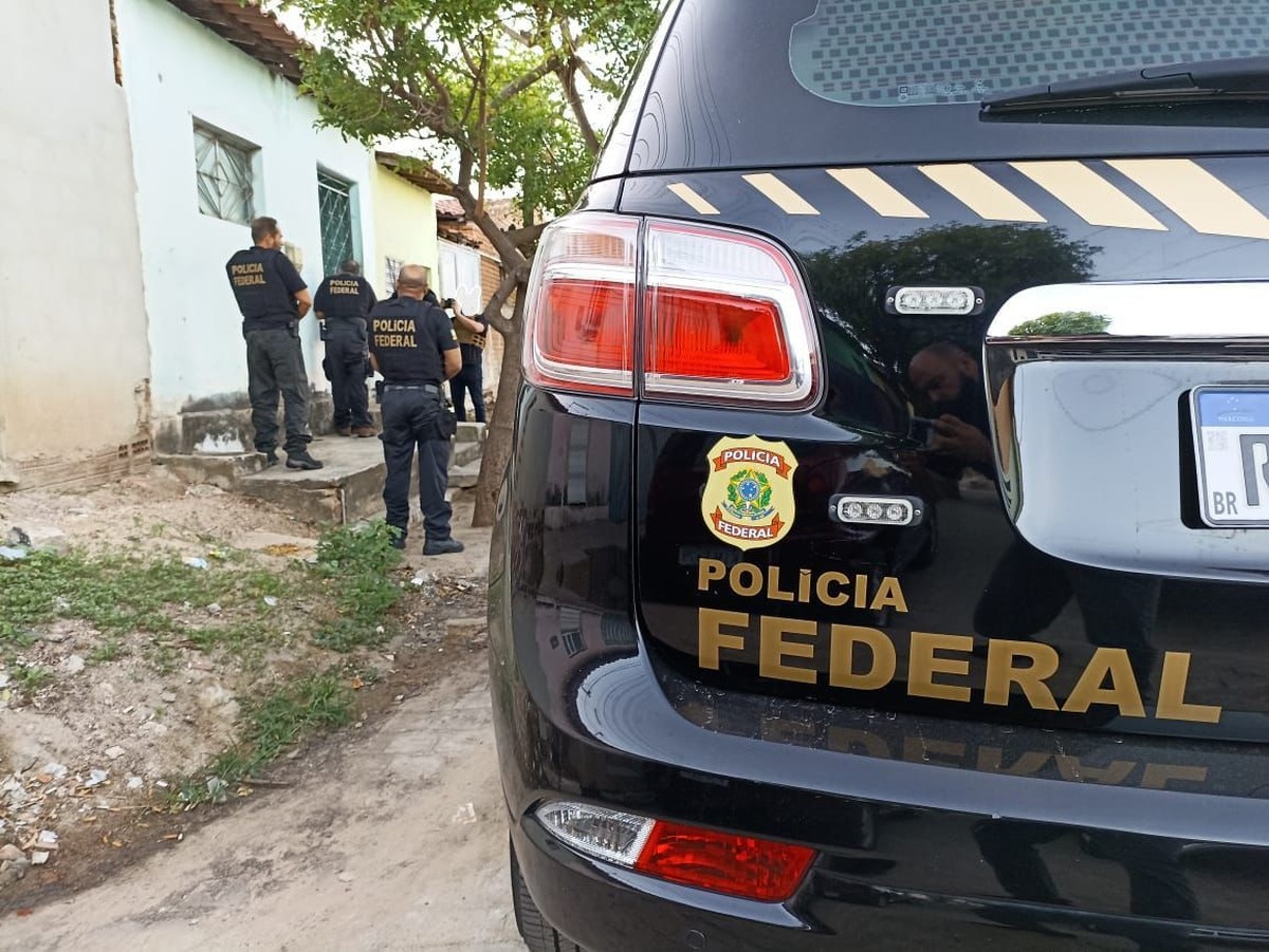 Operação Da Pf Desarticula Grupo Suspeito De Tráfico De Drogas Roubo E