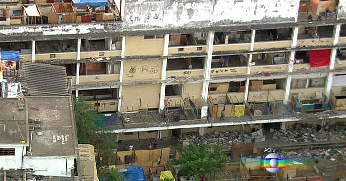 G1 - Mais moradores ocupam prédio invadido no Subúrbio do Rio ...