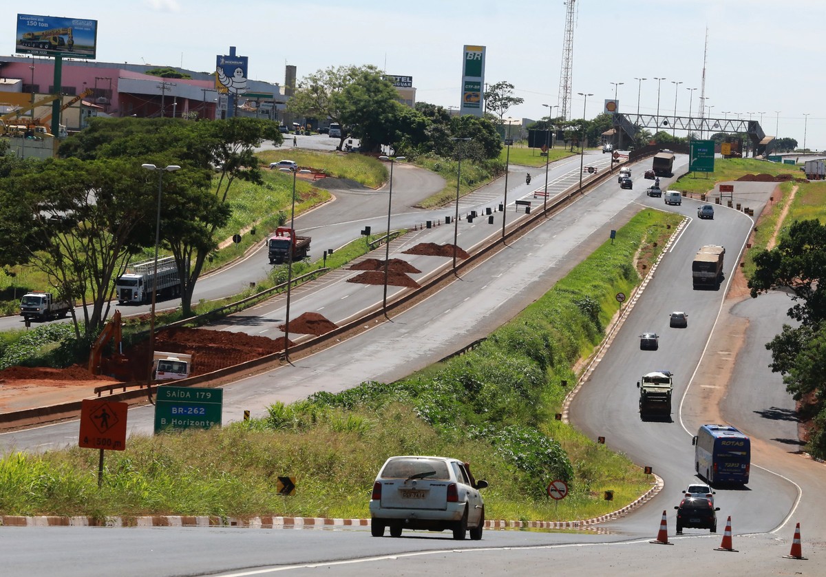 Eco050 interdita trecho de acesso da BR-050 em Uberaba para obras neste ...
