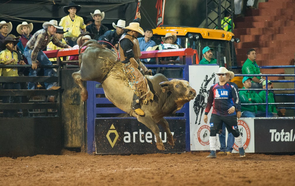 Barretos 2018: Segundo dia de montarias do Rodeio Internacional; FOTOS ...