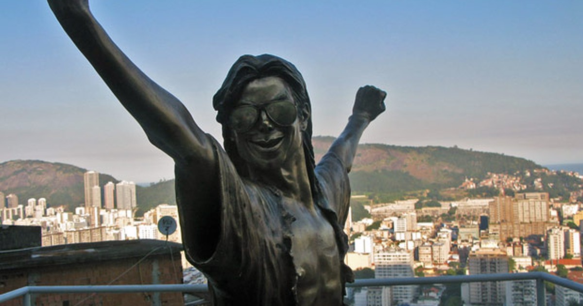 G1 - Pacification units increase tourism in Rio de Janeiro slums ...