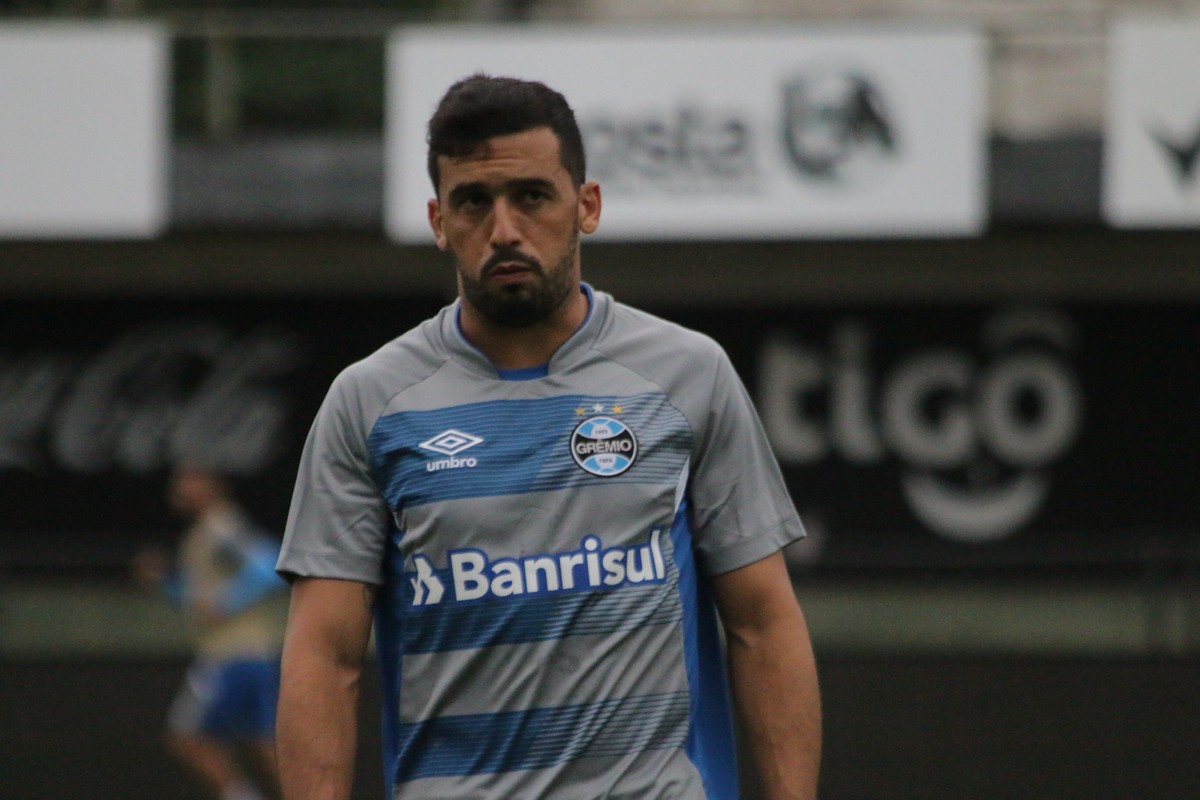 Edílson cumpre suspensão também na Copa do Brasil e desfalca o Grêmio ...