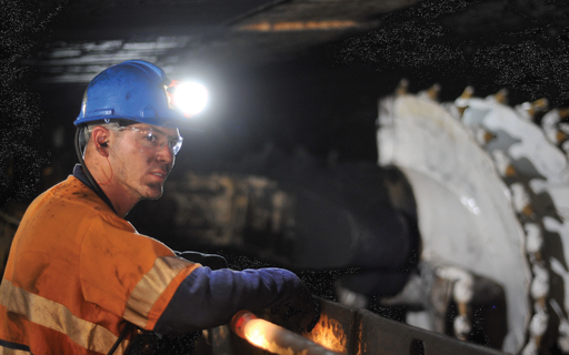 Anglo adia cronograma de expansão de unidade de minério de ferro Minas ...