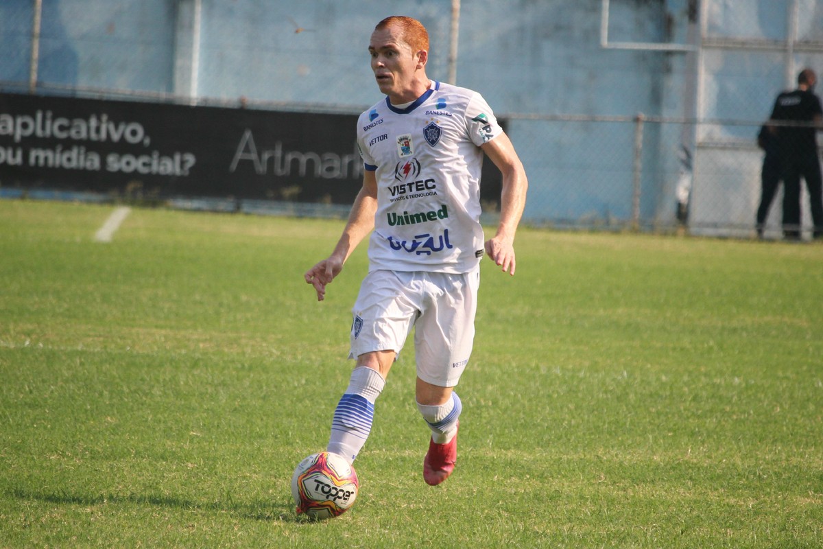 Saudades da família e demissão de Rodrigo Fonseca quase tiram Toni ...