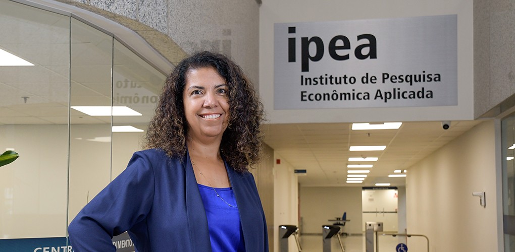 Economista e funcionária de carreira, Luciana Servo será a nova presidente do Ipea | NECCT