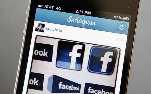 Facebook compra Instagram por US$ 1 bilhão - Época Negócios | Ação