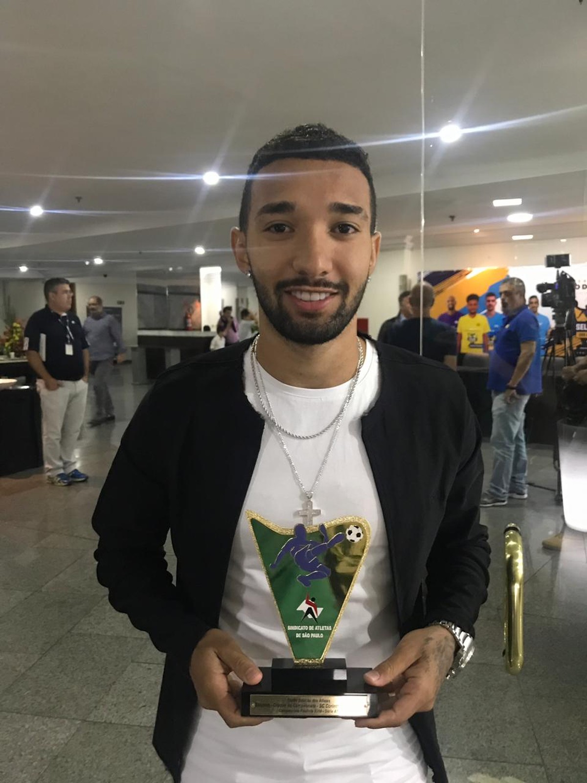 Clayson admite que recusou proposta do futebol mexicano para continuar ...