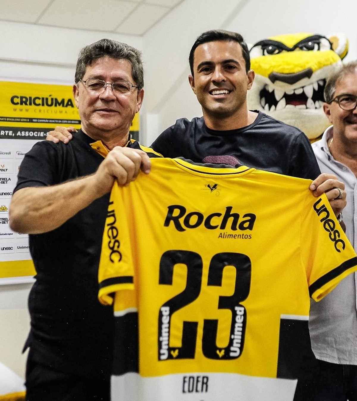 Ex-São Paulo, Eder é anunciado como novo atacante do Criciúma ...