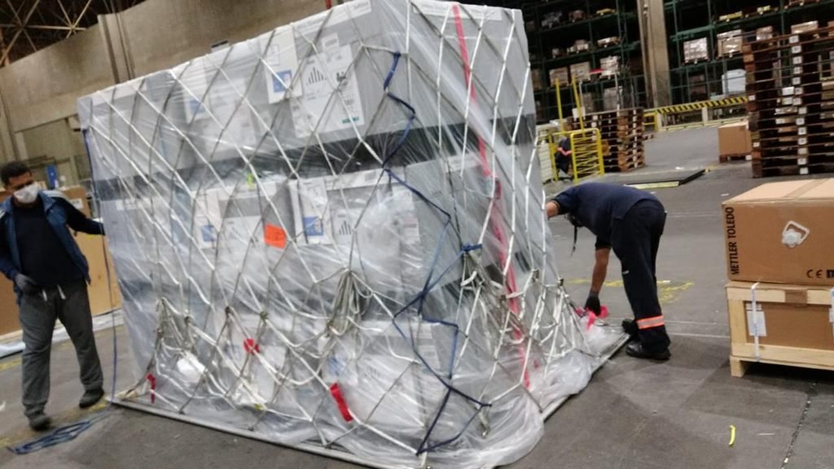 Pfizer entrega ao Brasil mais 1,7 milhão de doses da vacina contra ...