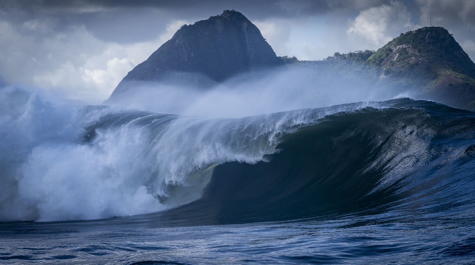 Ciclone desperta a Laje da Besta, onda rara no Rio de Janeiro | Surfe ...