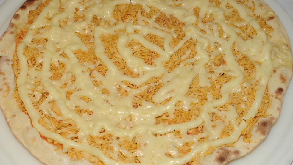 Pizza de frango com catupiry | Receitas Gshow | Gshow