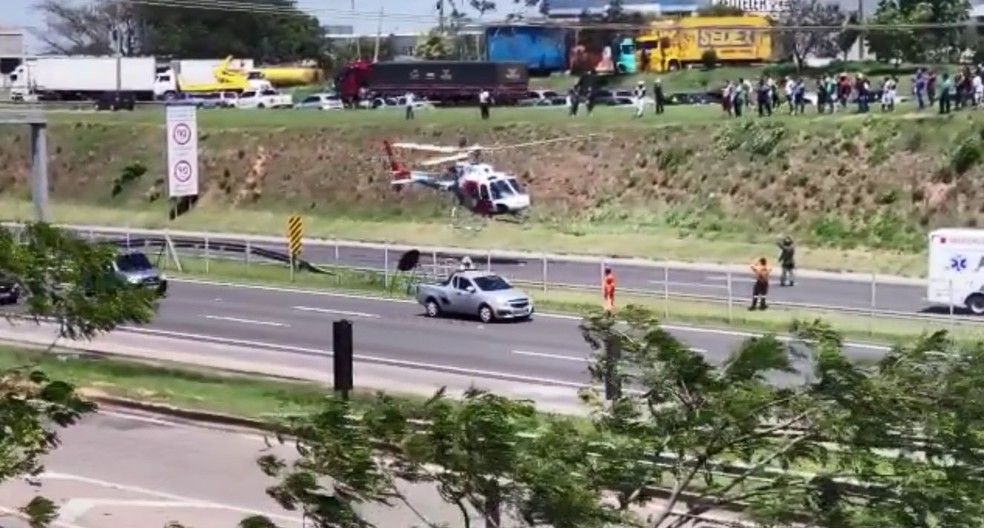Acidente na Rodovia Santos Dumont, em Campinas, deixa três feridos | Campinas e Região | G1