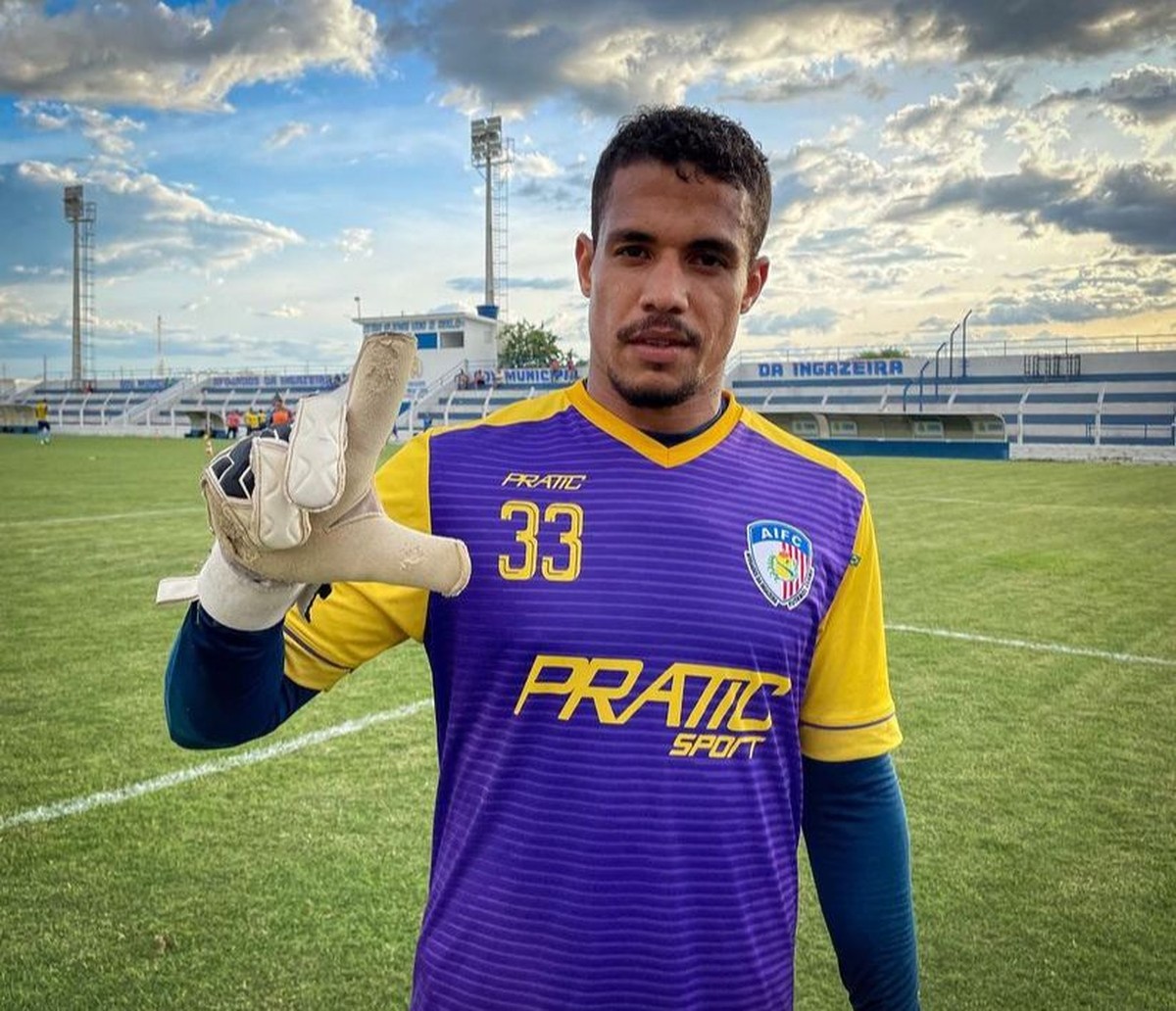 Léo elogia elenco do Retrô, mas acredita em vitória do Afogados pela ...