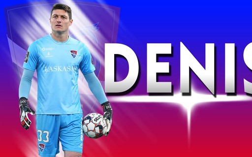 Goleiro Denis se confunde em homenagem e recebe resposta atravessada no ...