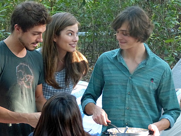 Ciuminho! Henrique manda bem na cozinha e deixa Duca (Arthur Aguiar ...
