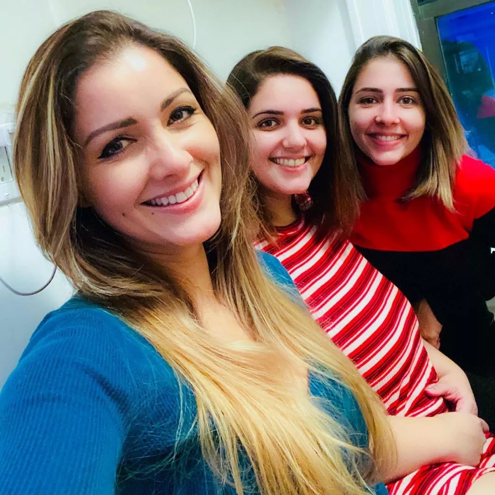 Aos 48, Nana Gouvea posta foto rara com a filha caçula, de 30 ...