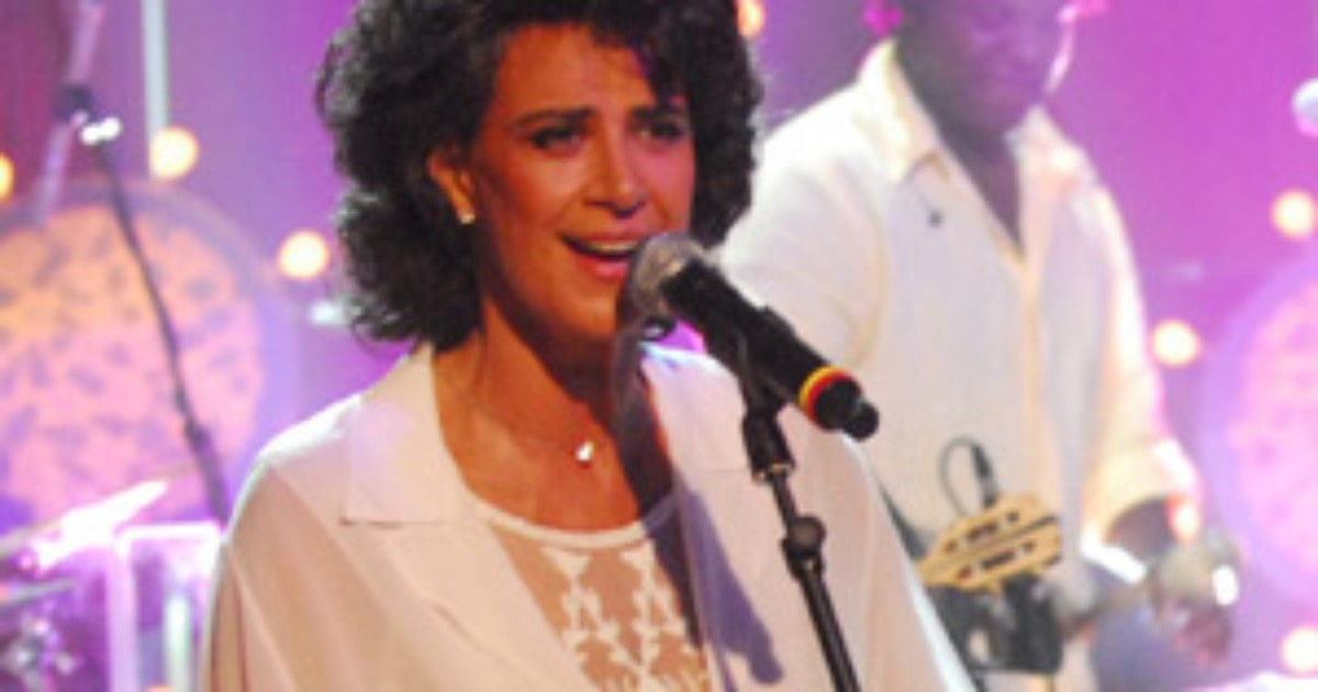 G1 - Cantora Simone faz show em baile beneficente nesta sexta em ...