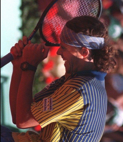 Vídeo e mais fotos da primeira conquista de Guga em Roland Garros | Top ...