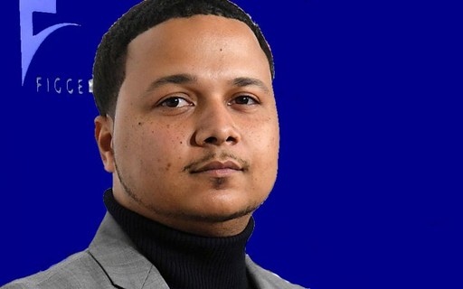 O americano abandonado no lixo quando bebê que se tornou milionário da ...