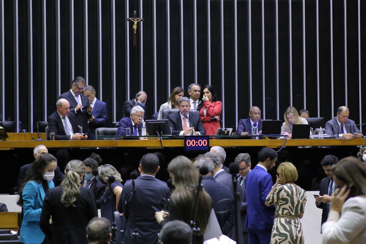 PL elege 16 deputados federais entre os 50 mais votados do país ...