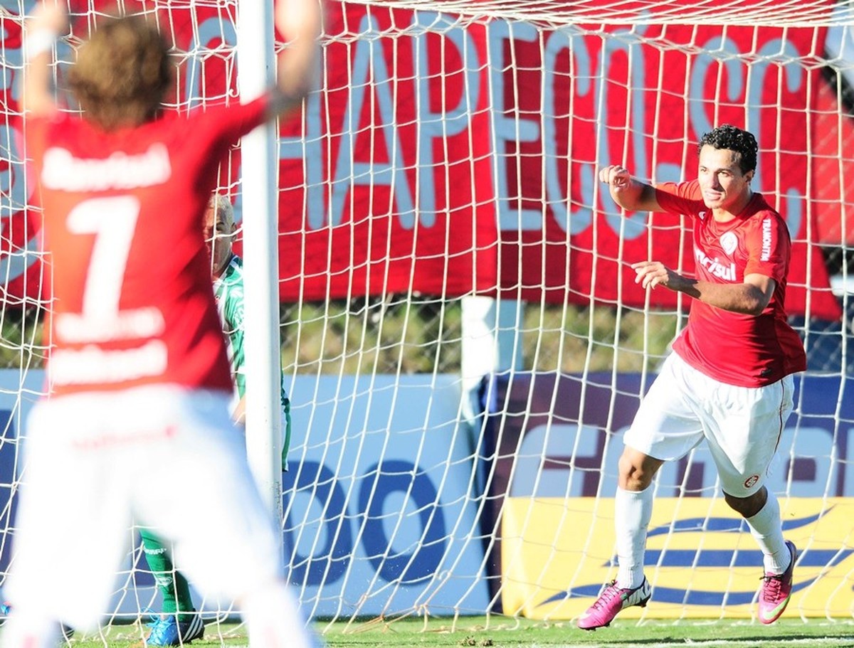 Gols, lambreta e taça: de volta ao Inter, Damião reencontra freguês ...