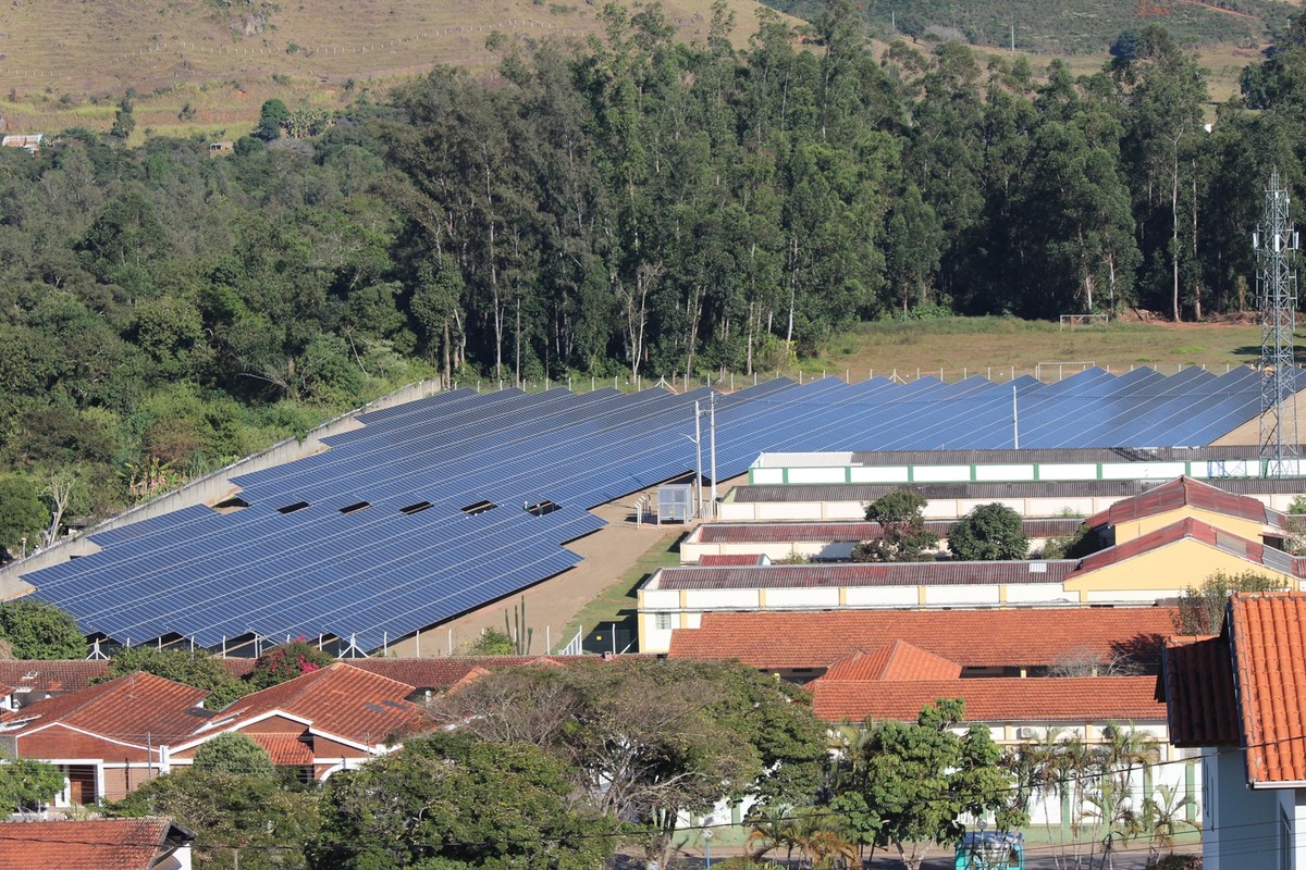 Avaliada em R$ 5 milhões, maior usina de geração de energia solar do ...