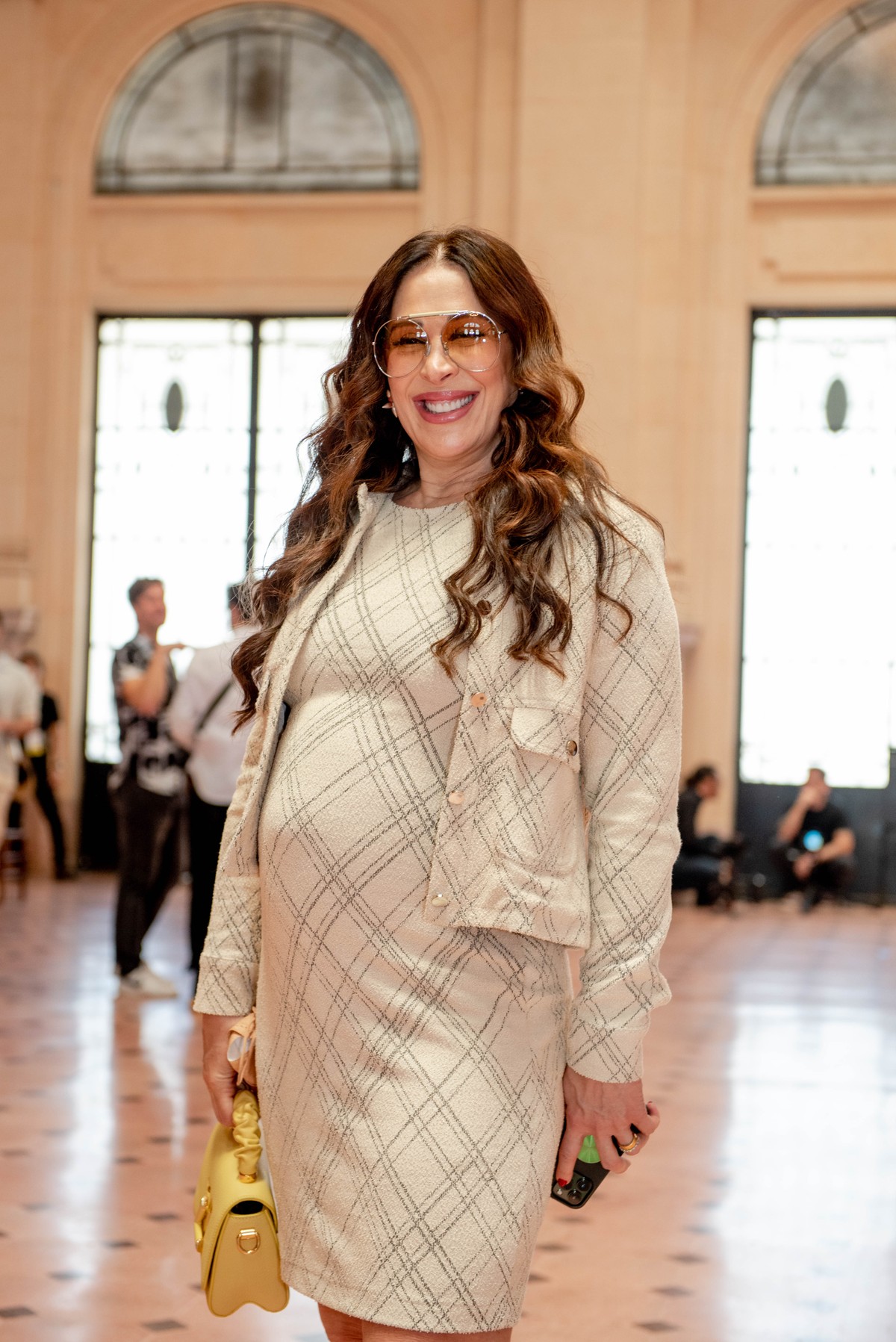 Claudia Raia fala sobre bem-estar aos 55 anos e como está se cuidando ...