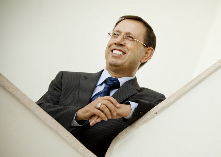 Carlos Wizard anuncia que chegou ao Brasil para falar na CPI da Covid ...