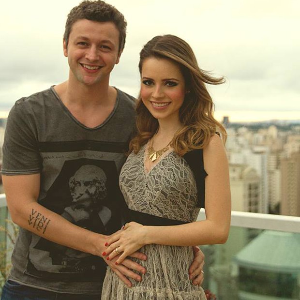 Sandy confirma gravidez: "Estamos esperando nosso 1º bebê" - Quem ...