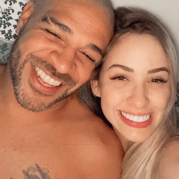 Namorada de Adriano Imperador se declara: Namorada de Adriano Imperador se declara: