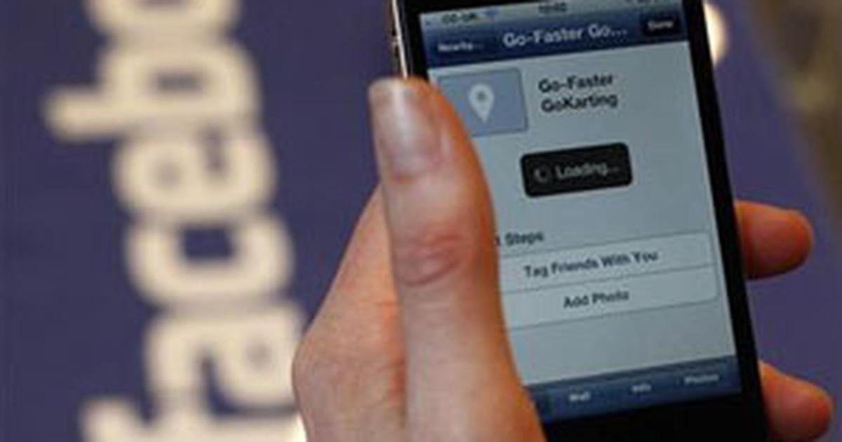 G1 - Smartphones superam os PCs no acesso ao Facebook nos EUA ...