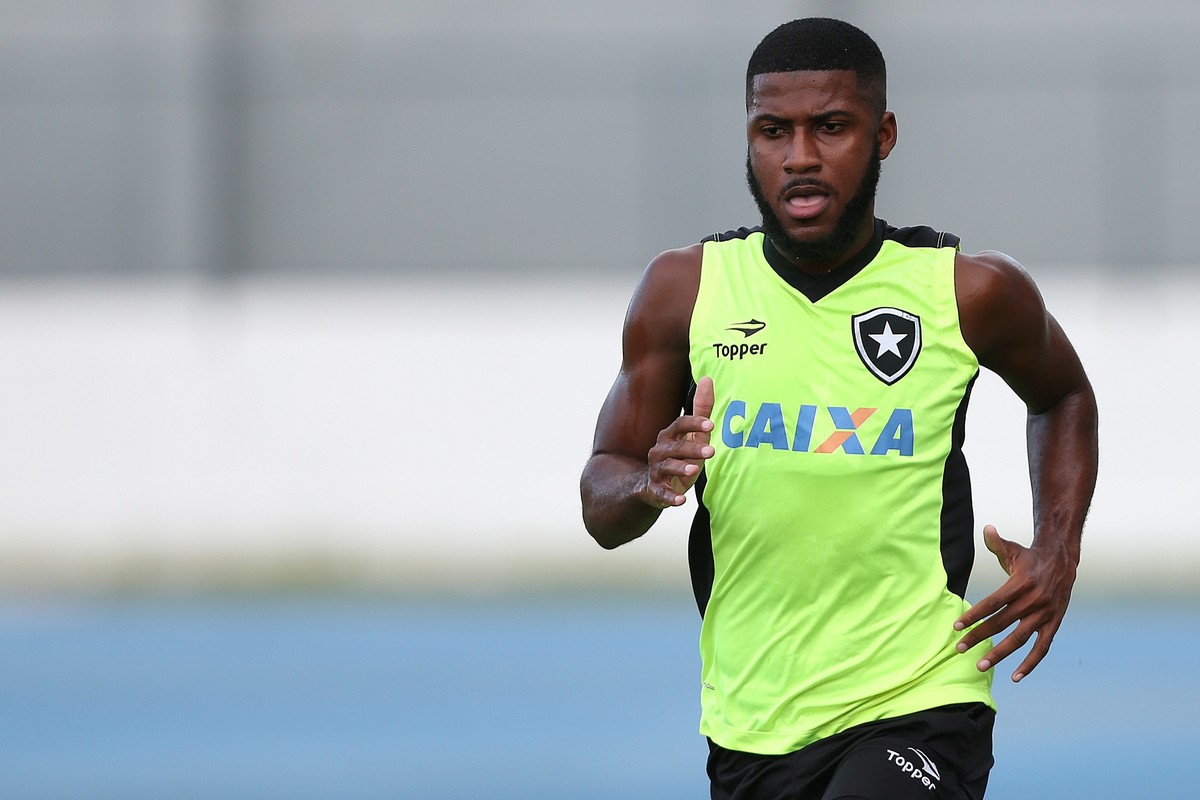Após estreia no ano, Emerson vibra com nova chance: "Esperei esse ...