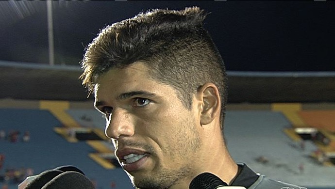 "É lamentável ter que explicar mais uma derrota", pondera Cléber Alves ...