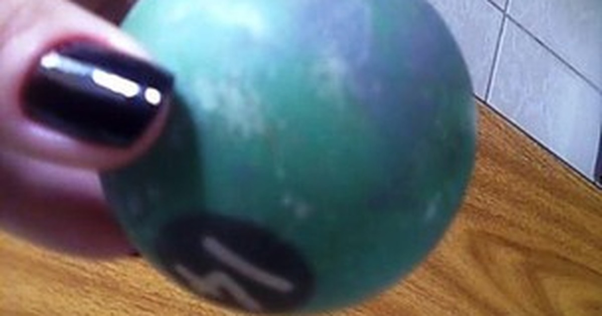 G1 - Bola de sinuca com pólvora é atirada contra escola em SC ...