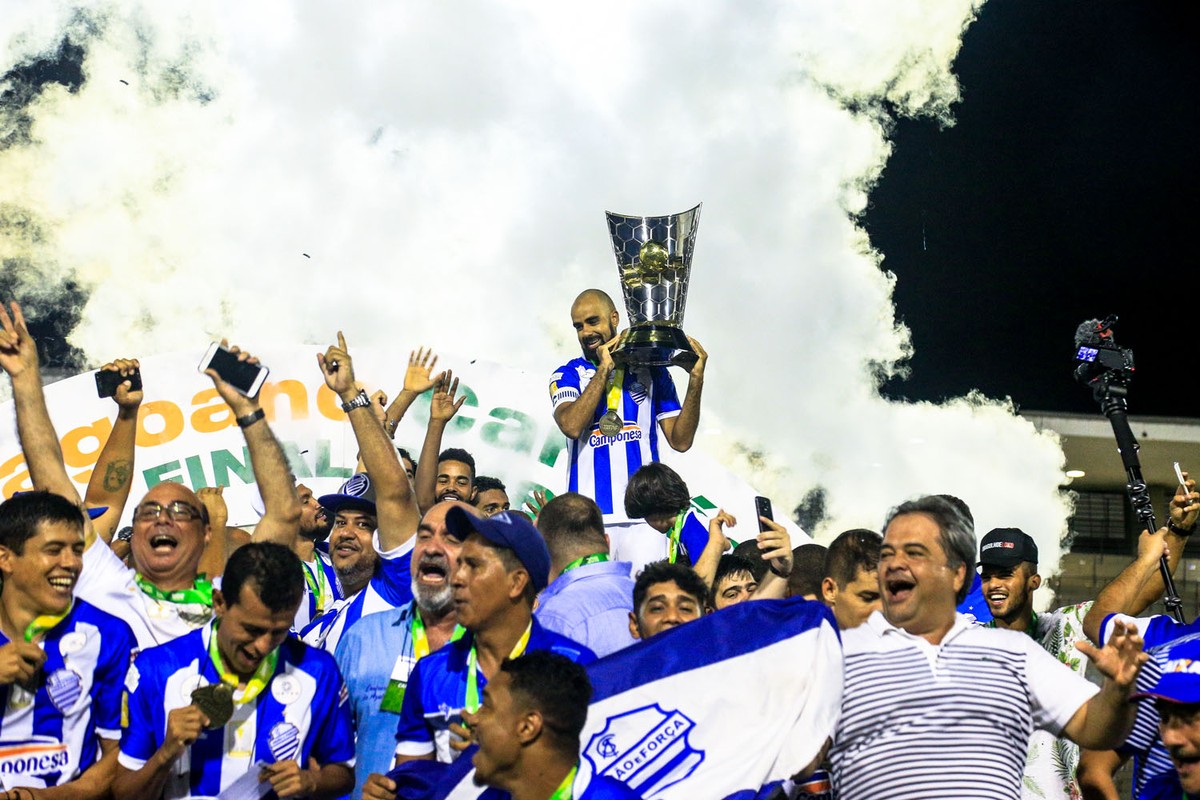 GALERIA: imagens marcantes do título do CSA | csa | ge