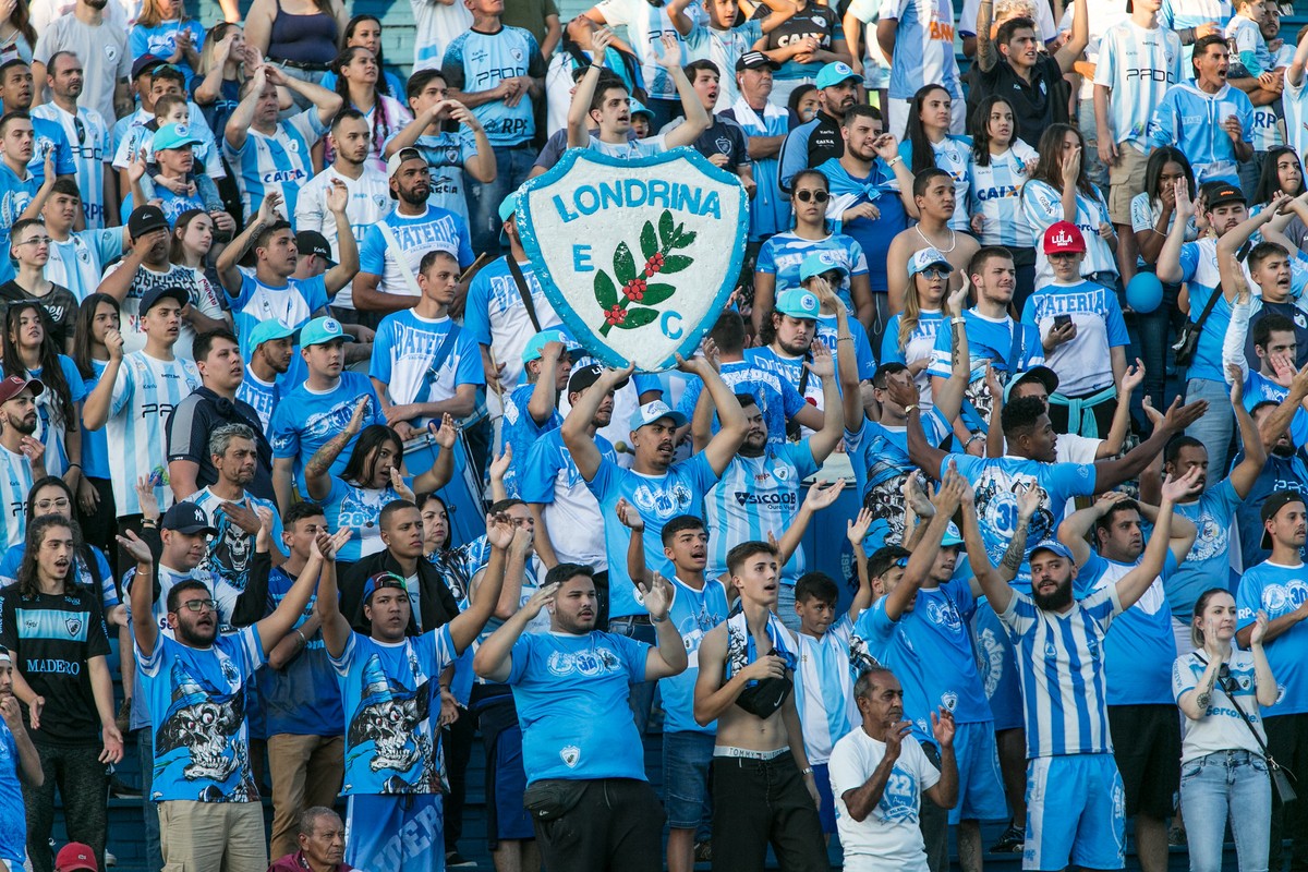 Londrina marca treino aberto para a torcida no Estádio do Café antes de ...