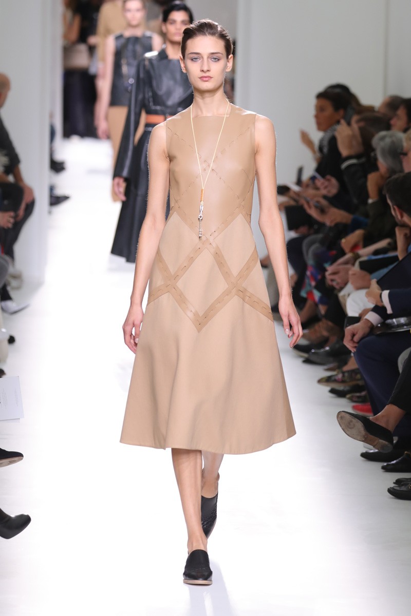 Hermès alia clássico atemporal da marca a desejos do momento | Desfiles ...