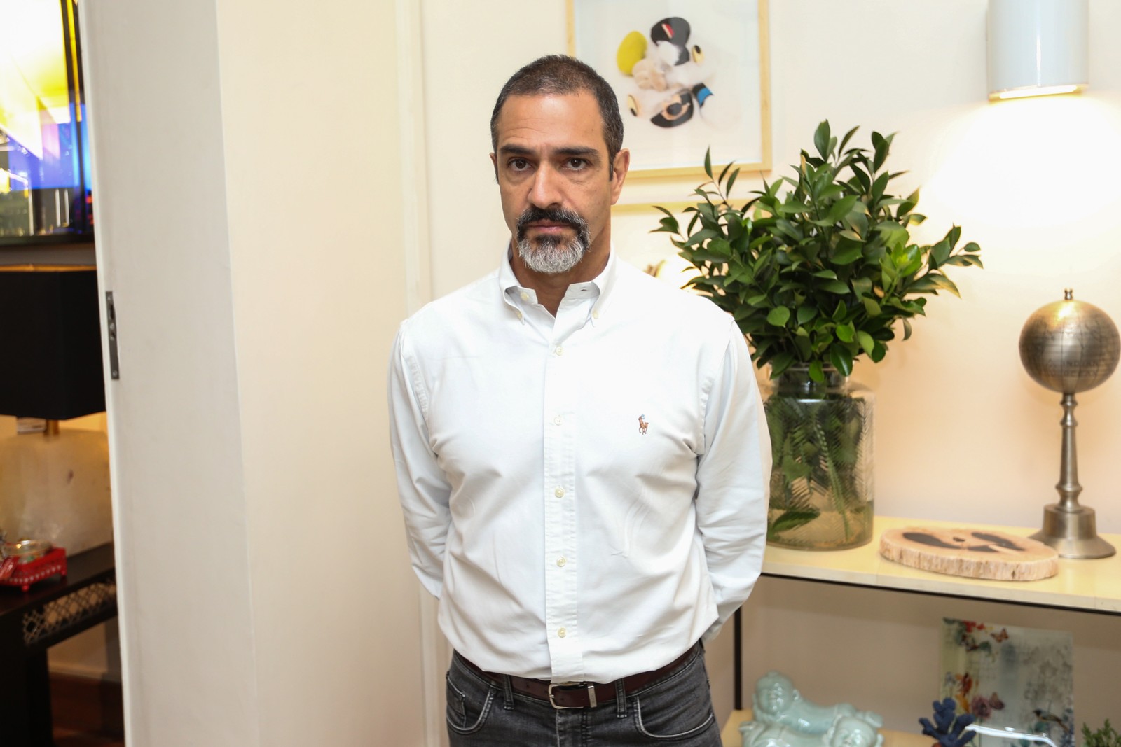 Fernando Jorge leva suas joias para as prateleiras do Studio Esther ...