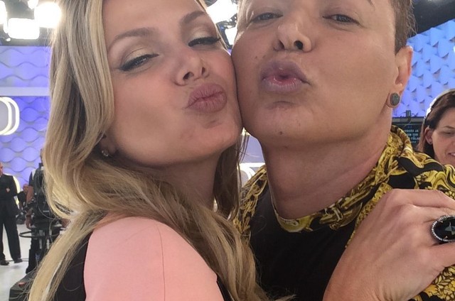 David Brazil grava quadro do 'Programa Eliana' - Patrícia Kogut, O Globo