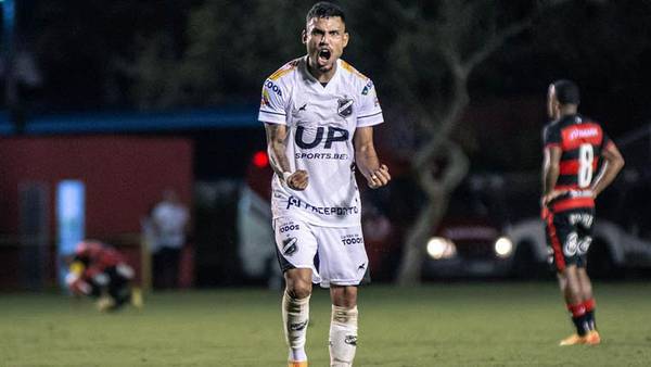 ABC oficializa retorno do lateral-direito Matheus Rocha | abc | ge