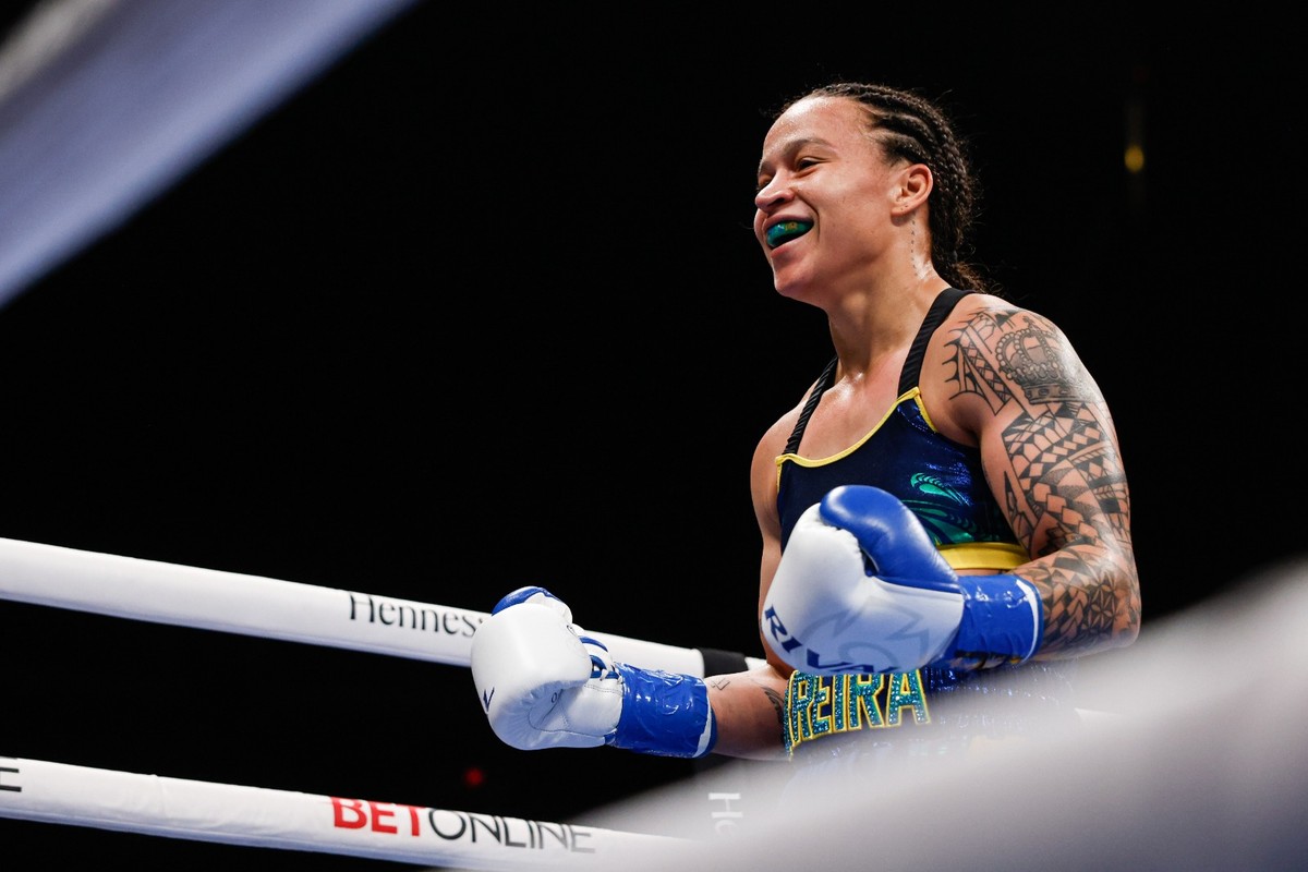 Bia Ferreira vibra com vitórias no boxe profissional e exalta 2022 ...