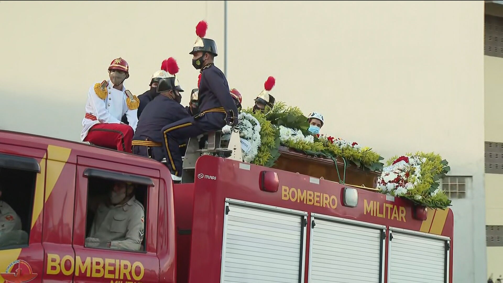 VÍDEOS: o adeus à Marília Mendonça; cantora morreu em acidente aéreo em ...