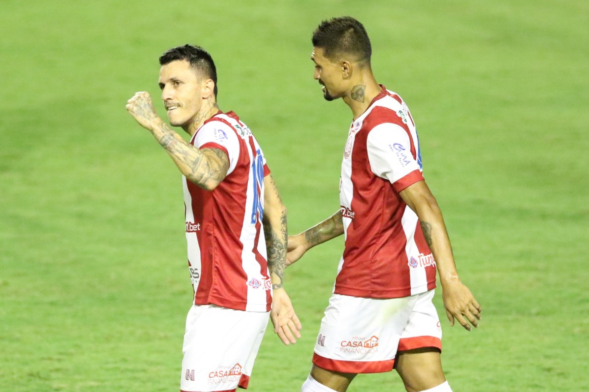 Kieza e Jean Carlos têm participação direta em mais de 80% dos gols do ...