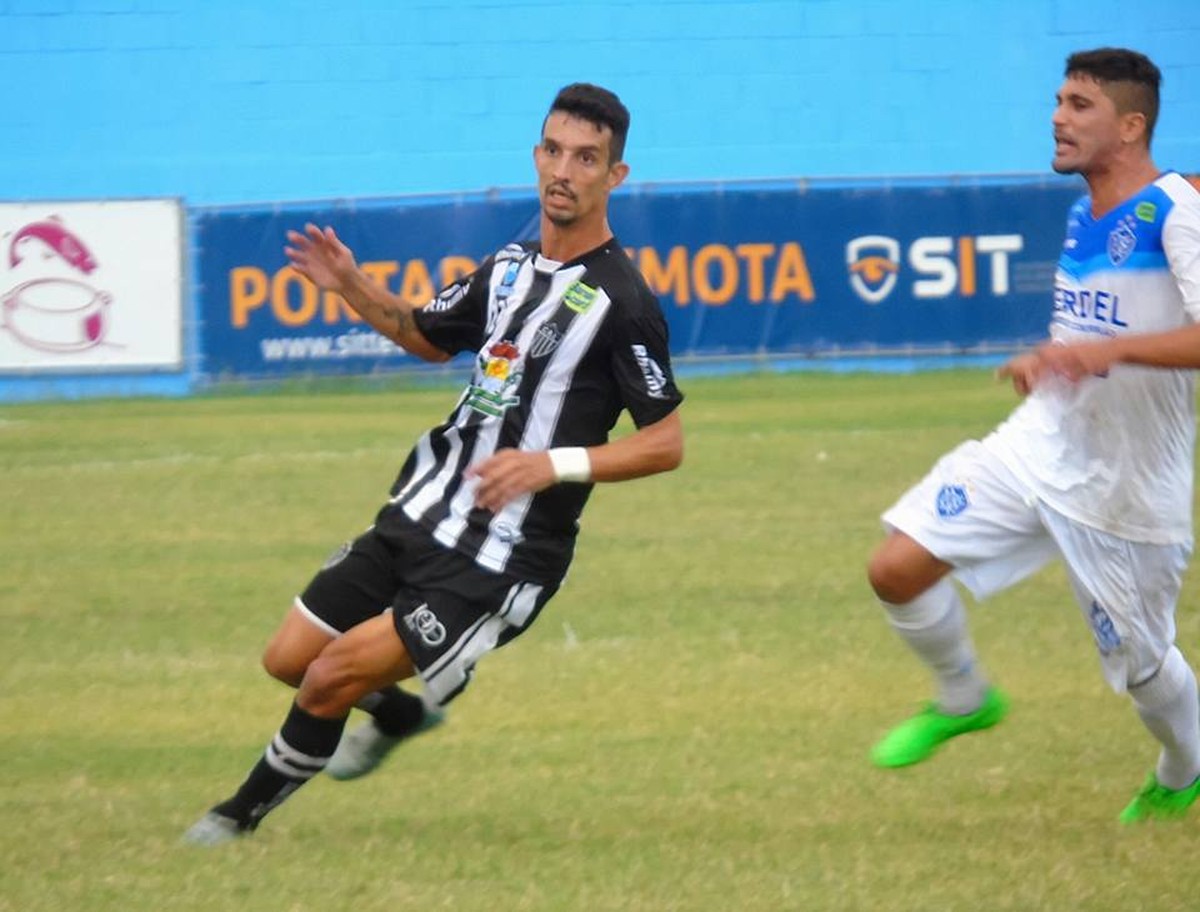 "Represento os momentos do clube", diz Zizu, maior artilheiro da ...