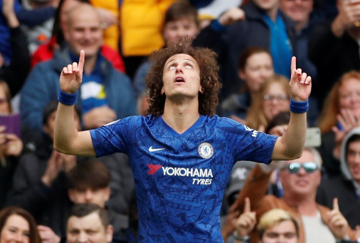 Terceira final europeia pelo Chelsea deixa David Luiz perto de fazer ...