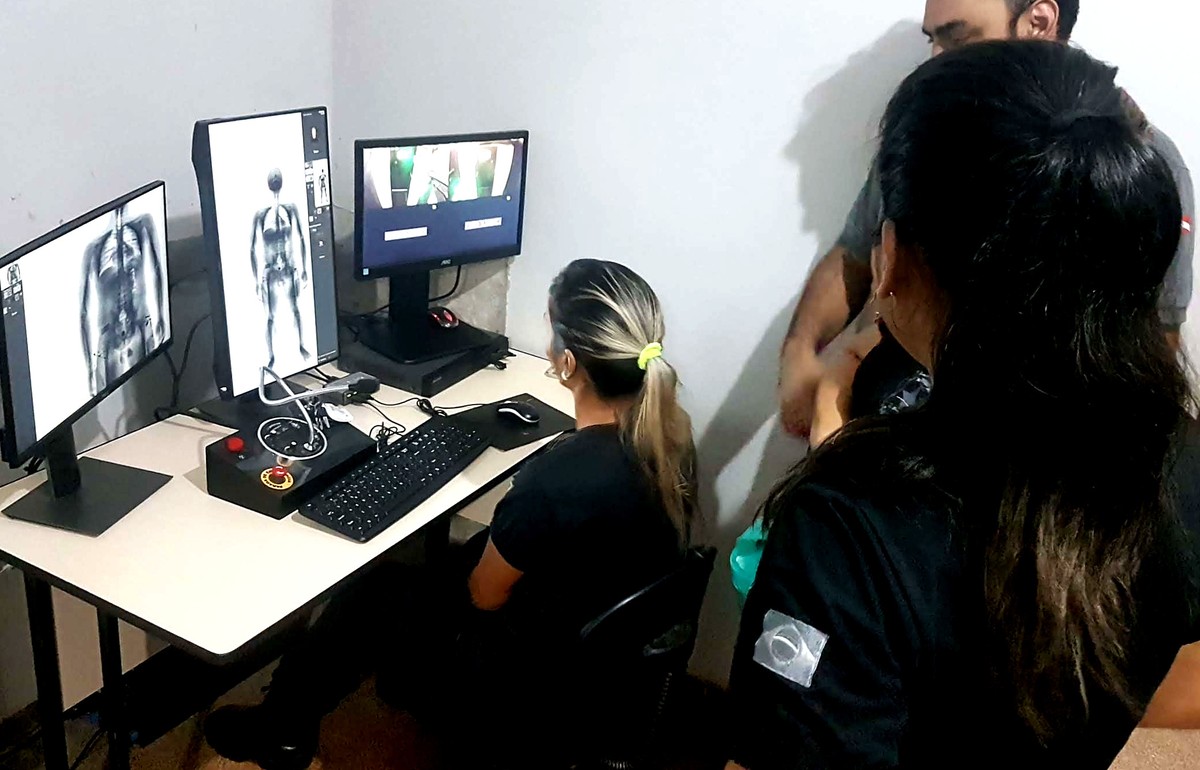 Visitantes serão monitorados por scanner corporal para entrarem em ...