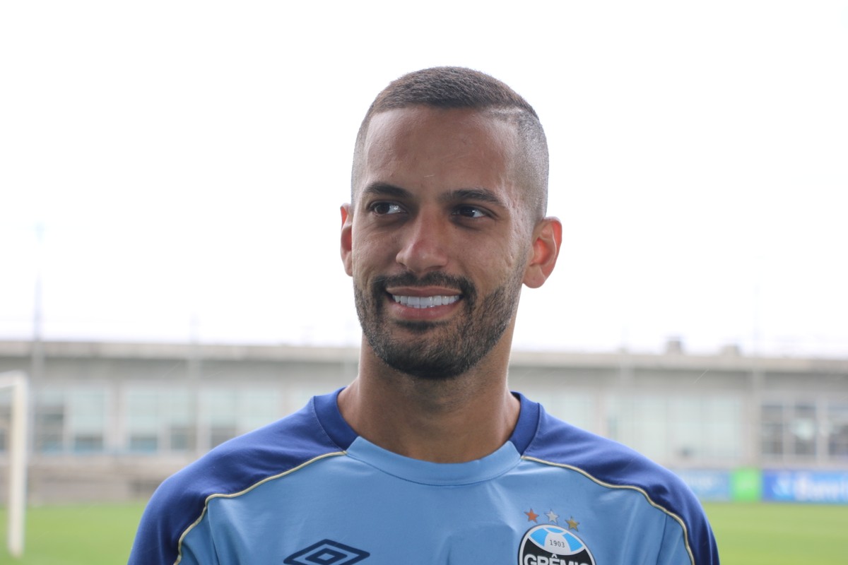 Ex-Flamengo, Vasco e Seleção, Rômulo revela ansiedade por estreia no ...