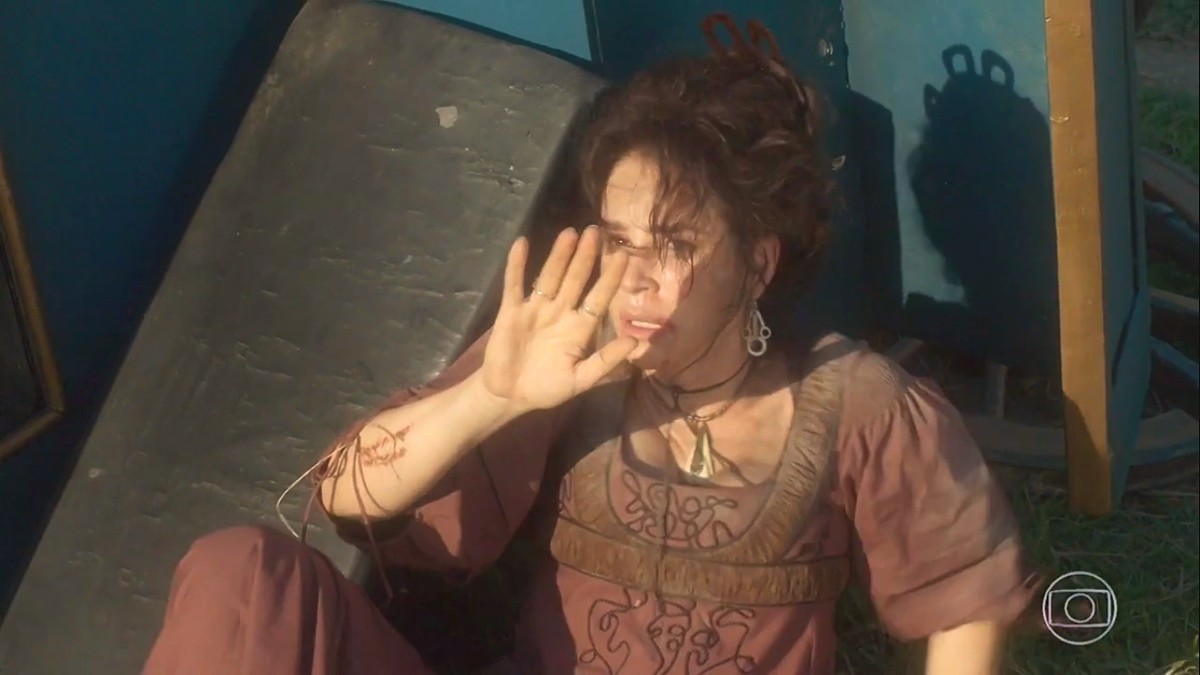 Domitila atira para conseguir o que quer | vem por aí | gshow