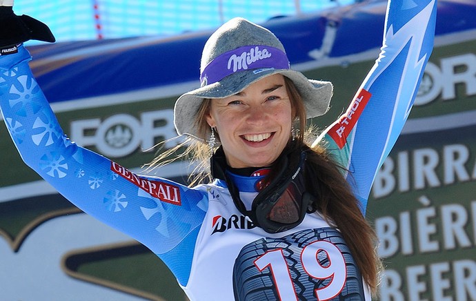 Em prova repleta de musas, alemã é bicampeã no supercombinado ...