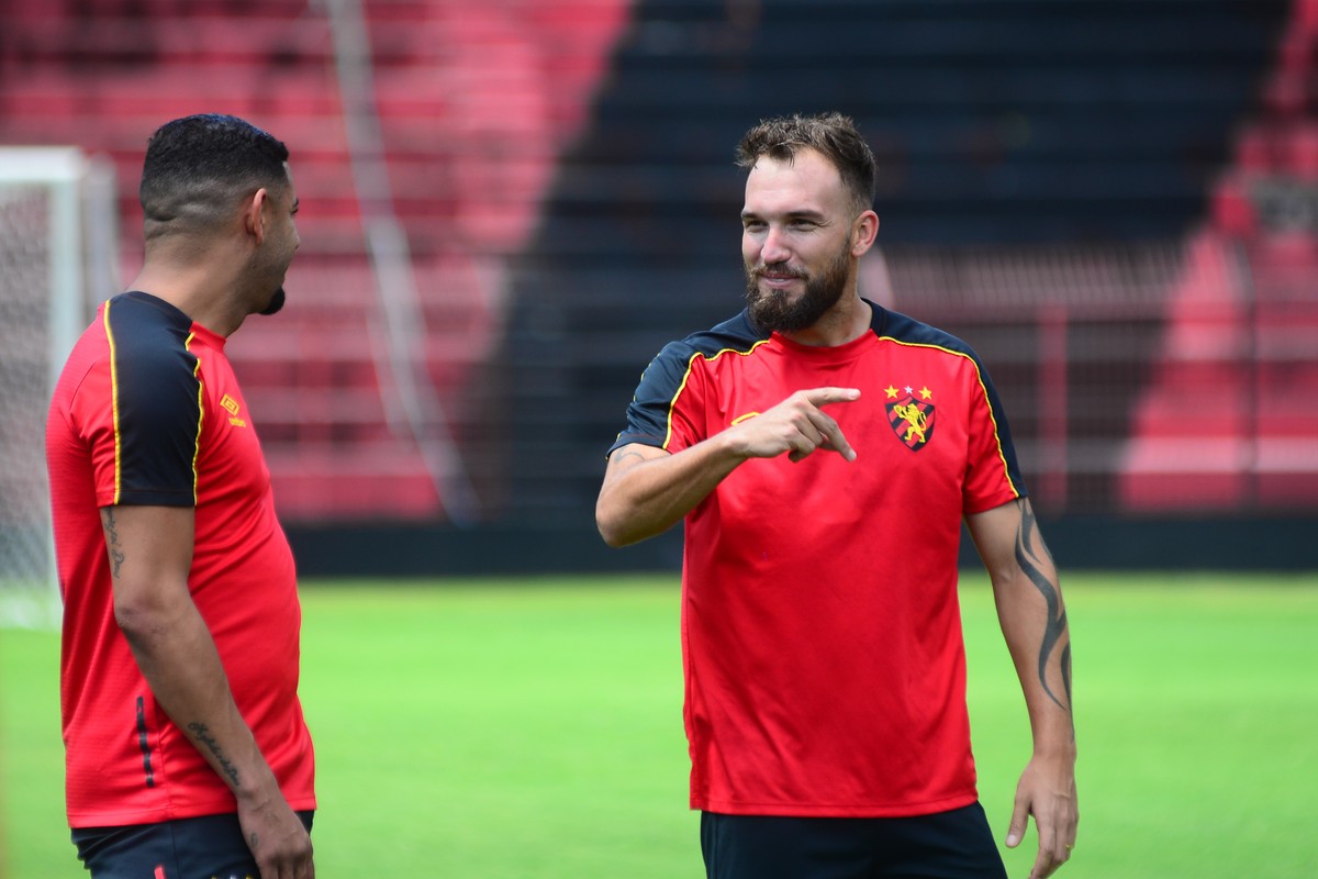 Willian Farias volta ao Sport e garante estar 100%: "Deu uma zerada ...